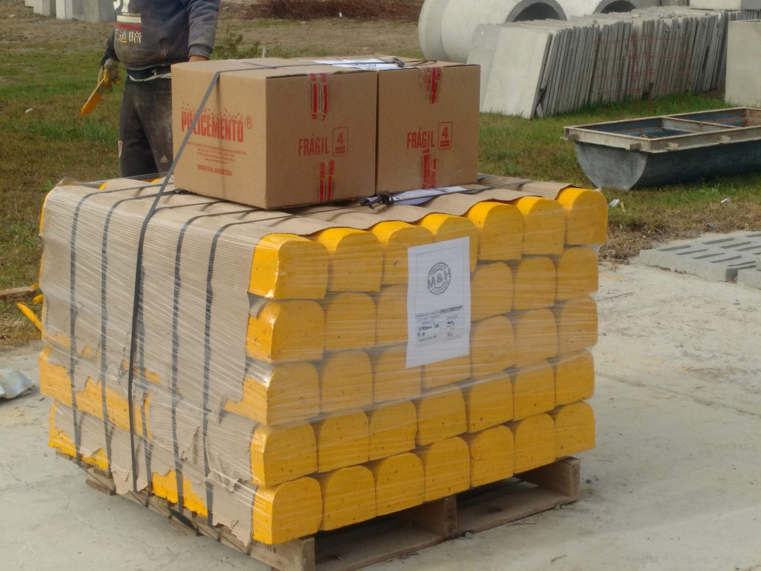 CORDONES O TOPES PARA ESTACIONAMIENTO - M&H Premoldeados